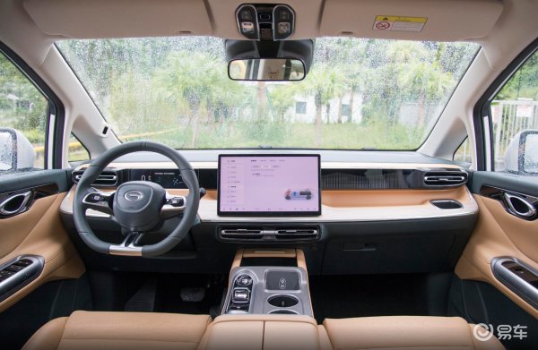 传祺E8配备“十项全能”的ADiGO PILOT超感智能驾驶系统_易车