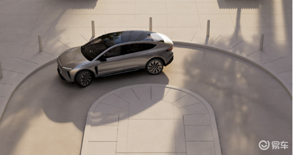 蔚来ET9就是通过非集成式主动悬架独立控制四个轮胎避震的高低_易车