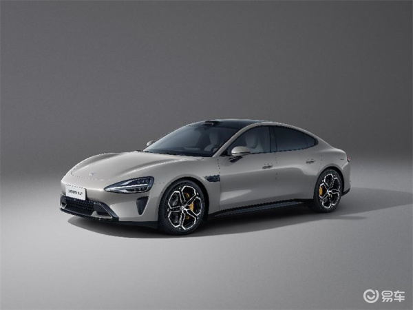 小米SU7的车身尺寸为4997mm x 1963mm x 144_易车