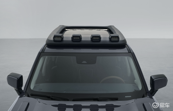 深蓝G318还拥有一项独特的功能——原地调头_易车