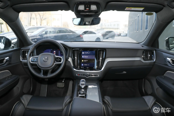 沃尔沃S60的车机搭载Intel A3960芯片功能模块卡片式布_易车