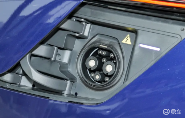 极越01的8295芯片算力8倍于8155芯片反观特斯拉Model_易车