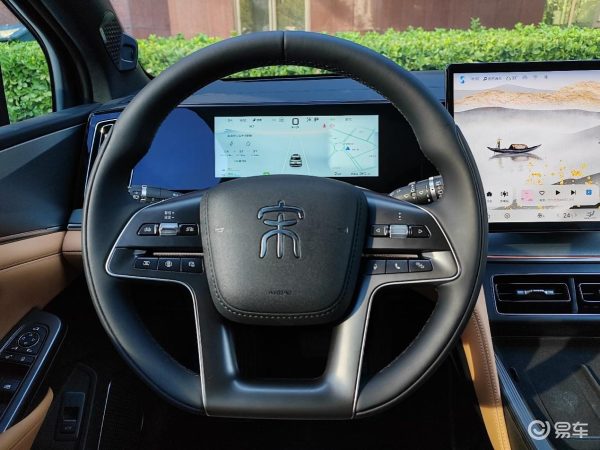 此次试驾的是宋L DM-i的CLTC纯电续航里程160公里版本车_易车