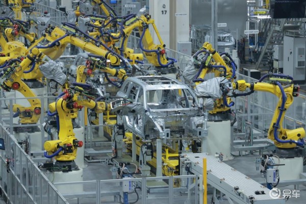 问界M9升级全新HUAWEI ADS 3.0系统_易车