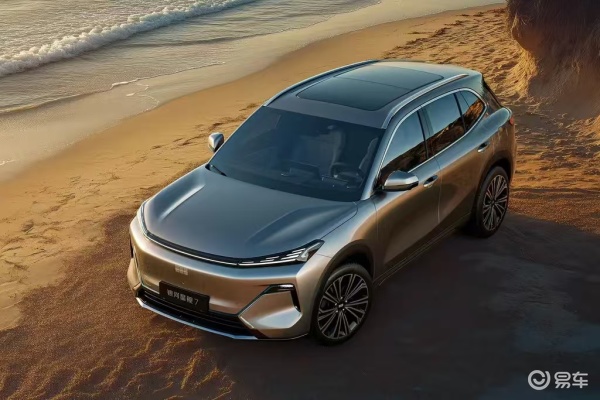 吉利银河星舰7搭载型号为BHE15-BFN的1.5L自然吸气发动_易车