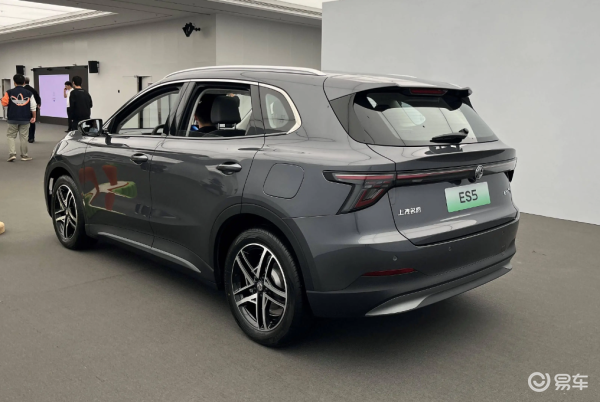 名爵ES5说完了外观_易车