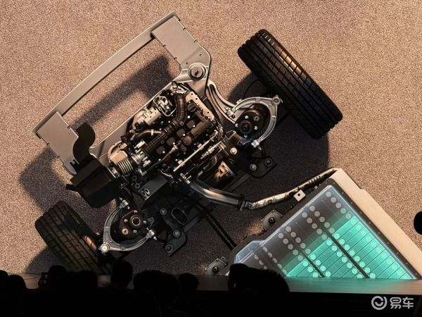 小鹏P7+增程动力系统 430 km 纯电续航_易车