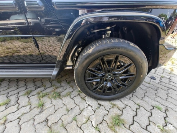 奔驰G级本文对奔驰G450d的配置进行了详细解析_易车