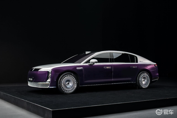 尊界S800的内饰整体将采用类似问界M9的设计后排配备两个独立座_易车