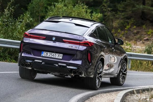 宝马X1这三款车型都升级为S68 4.4T V8发动机_易车