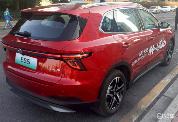 名爵ES5轴距2730_易车