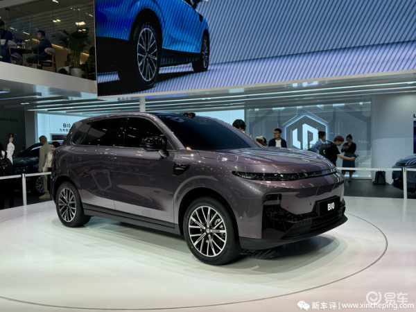 这台零跑B10的内饰完成度已经相当高能看出新车延续了零跑家族一贯_易车