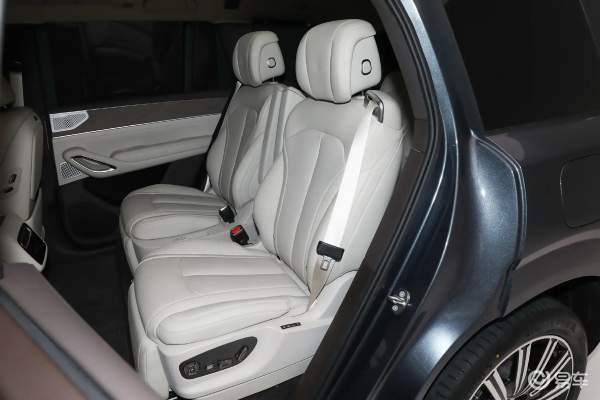 腾势N9全车包括AR-HUD、二排吸顶屏在内还将通过易三方技术平_易车