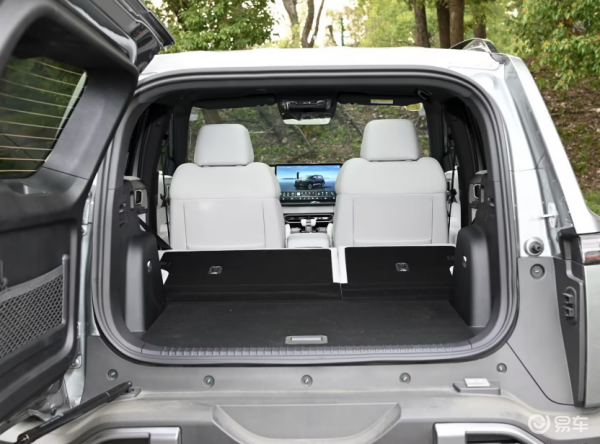 钛3的“iCT安全三件套”包含iTAC智能扭矩控制、CTB高强度_易车