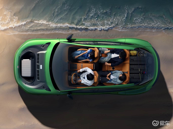 小米YU7采用前排双零重力座椅+后排135°电动调节_易车