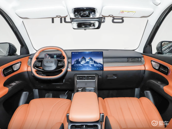 全新瑞虎8凭借2825mm轴距打造大五座布局从空间角度看_易车