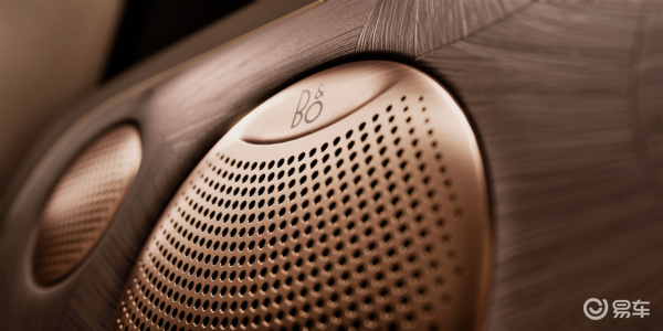 智己LS9全车两个4D机械按摩座椅、两个气囊按摩座椅、其中三个都_易车