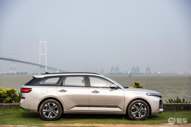 年轻人的Wagon车来了配17项驾驶辅助旅行者RC-5W_易车