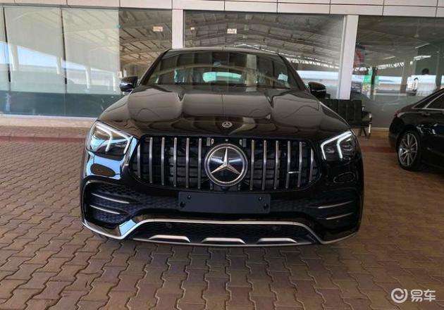全新 奔驰AMG GLE53轿跑实车，路上很少见_易车