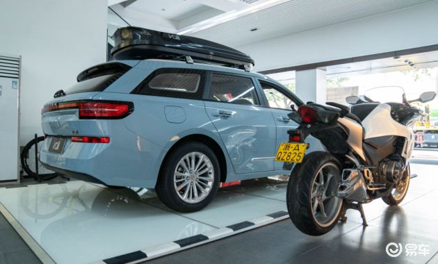 瓦罐车车内能躺2人车顶可放行李配1.5T+8速自动挡_易车