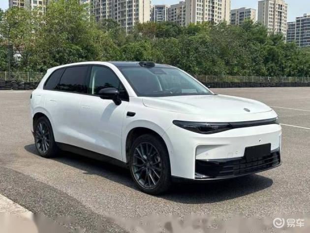 零跑全新7座SUV实车曝光！纯电/增程动力，将对标理想L8/9？_易车