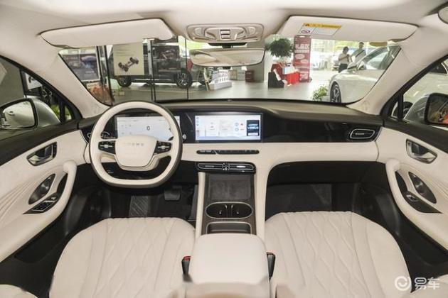 上汽荣威新发布的D7DMH和BYD秦Plus DMi比，究竟怎么样？_易车