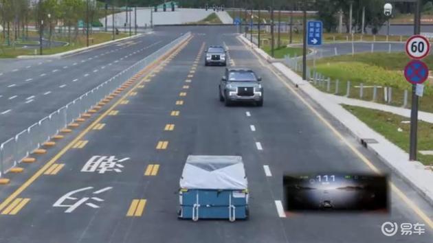 极速131Km/h下刹停，比亚迪仰望U8刷新AEB系统新纪录_易车