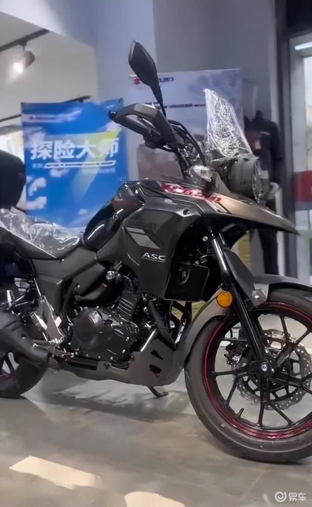 2024款豪爵铃木GSX-250R、DL250升级上市，一项配置系误读_易车