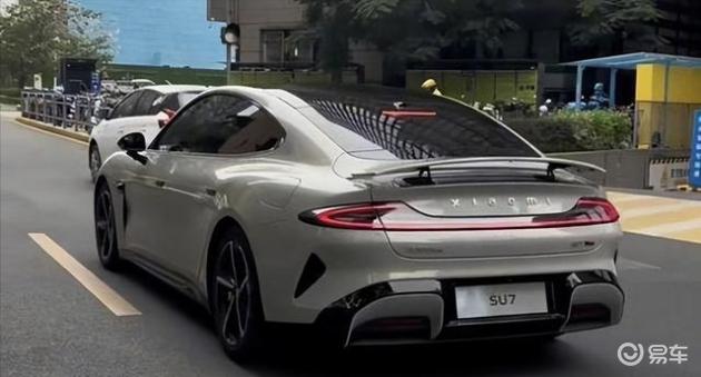 小米SU7到底是一辆怎样的车？揭秘小米SU7：颠覆你对SUV的认知！_易车