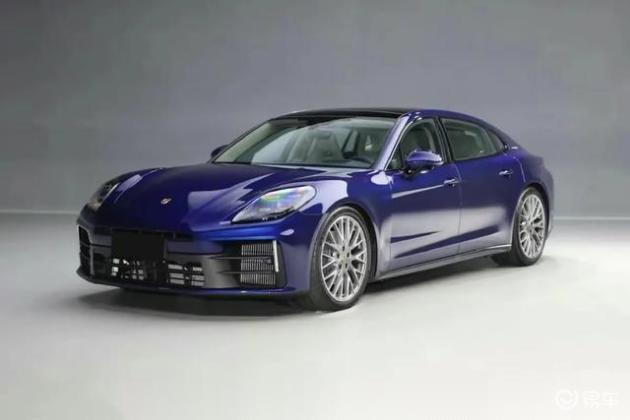 实拍全新帕拉梅拉，内饰全面革新，新车老车PK，究竟有何提升？_易车