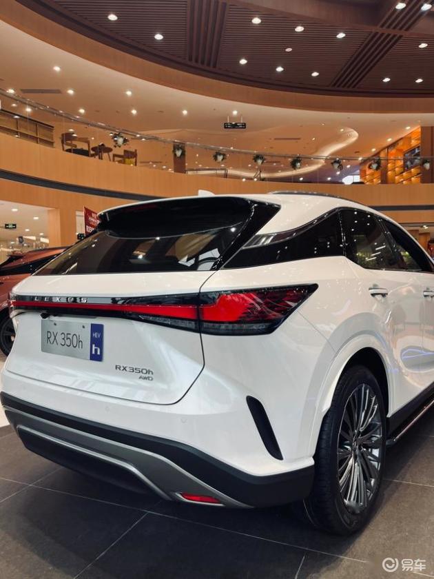 “新雷克萨斯RX350h登场，向BBA豪华SUV发起挑战？”_易车