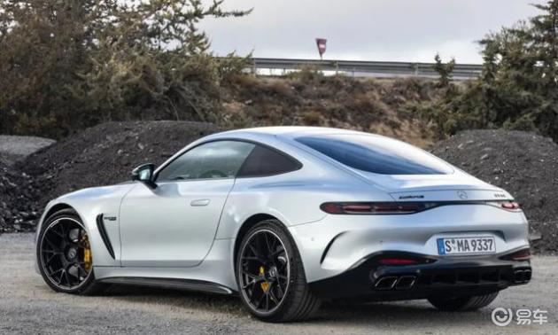 帅的！「奔驰AMG」GT63、GT55最新款曝光，确认发售！_易车