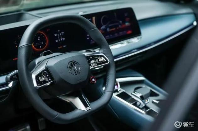 15万买“国产最强2.0T”，6.5秒破百配9AT，号称燃油版小米SU7_易车