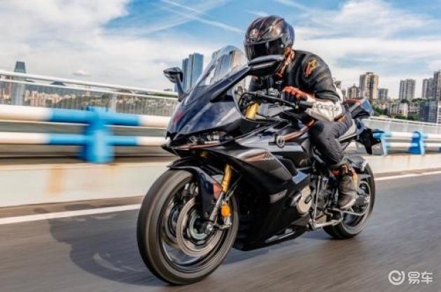 一“炮”双响，VOGE无极机车超赛RR660S声浪随心变_易车