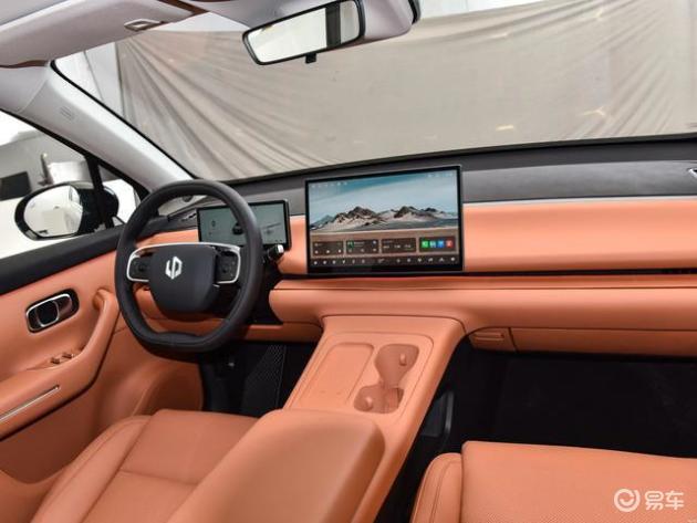 【零跑C10纯电SUV，10万级优选，为何这么_汽车新闻】-易车_济南零跑中心匡山汽车城店