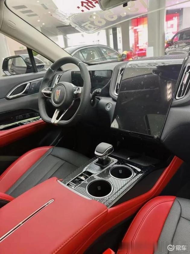 【红旗HS3，超值家用车，每公里不到2毛_汽车新闻】-易车_盐城雅锋红旗中心