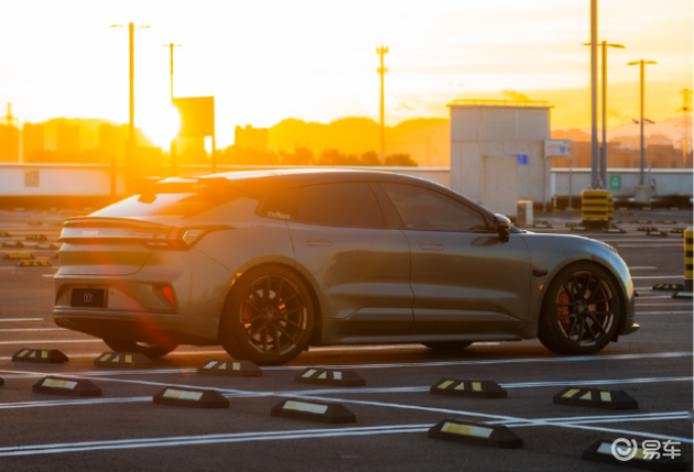 比较极氪007GT/ET5与001，选哪个_易车