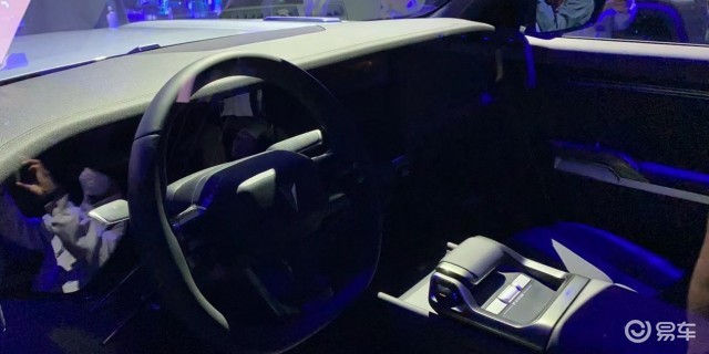 深蓝G38 正式亮相 定位中大型SUV 搭载增程式动力_易车