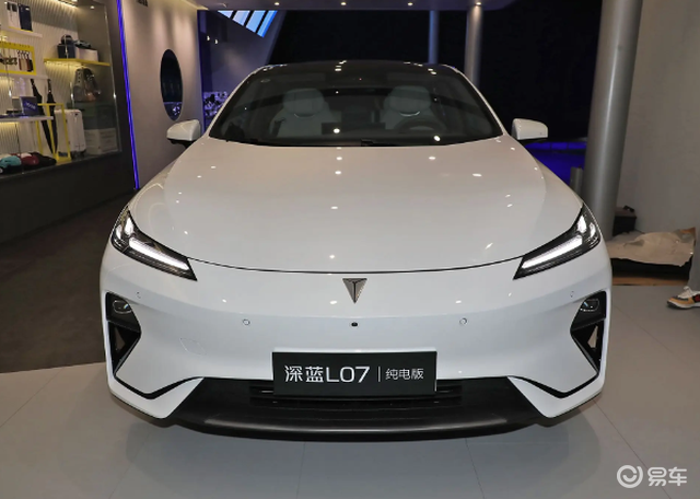 深蓝L07对比SL03！外观/内饰/智能化全面升级_易车