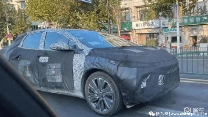 NT3.0平台打造！拥有更低坐姿，蔚来子品牌两款车型曝光_易车