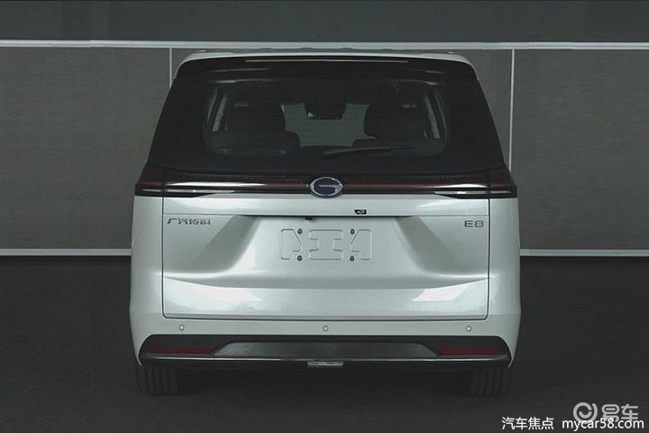 广汽传祺E8申报图曝光，搭1.8T混动，轴距2.93米！_易车