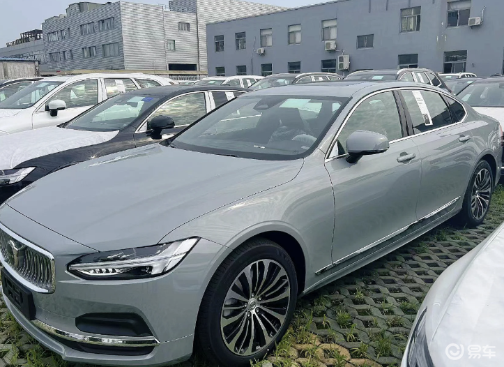 24款沃尔沃S90到店，薄雾灰涂装时尚，配48V轻混系统_易车
