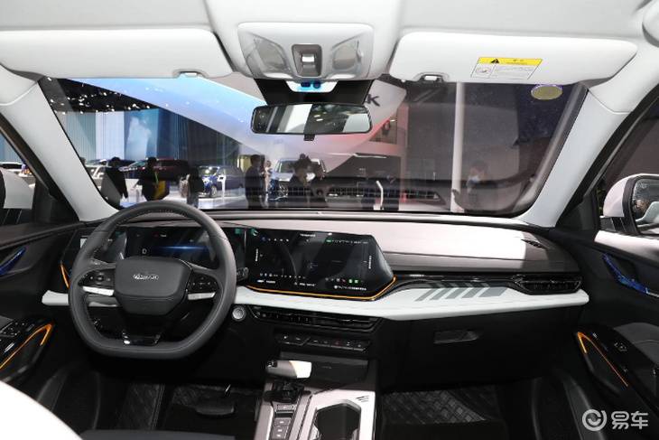 换装“V标” 第二代长安X5 PLUS官图曝光_易车