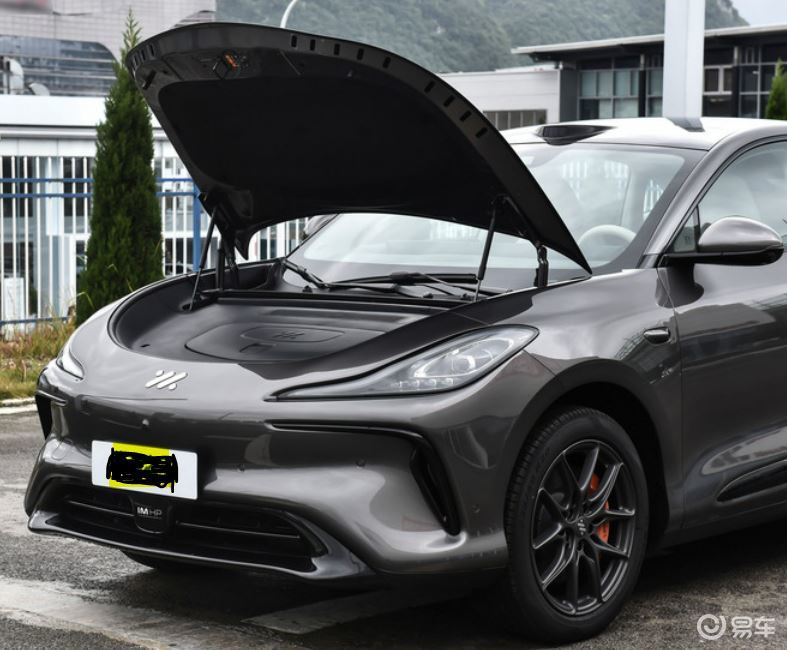 爆款智己LS6下订选搭方案_易车