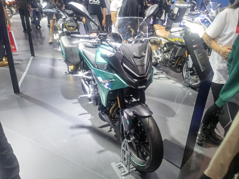 2022重庆摩展：凯越321系列车型亮相_易车