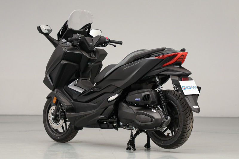 Honda新款NSS350实拍 抛弃浮夸设计_易车