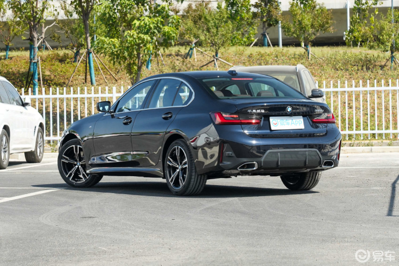 2023款宝马3系标轴版 325i M运动套装车型点评_易车