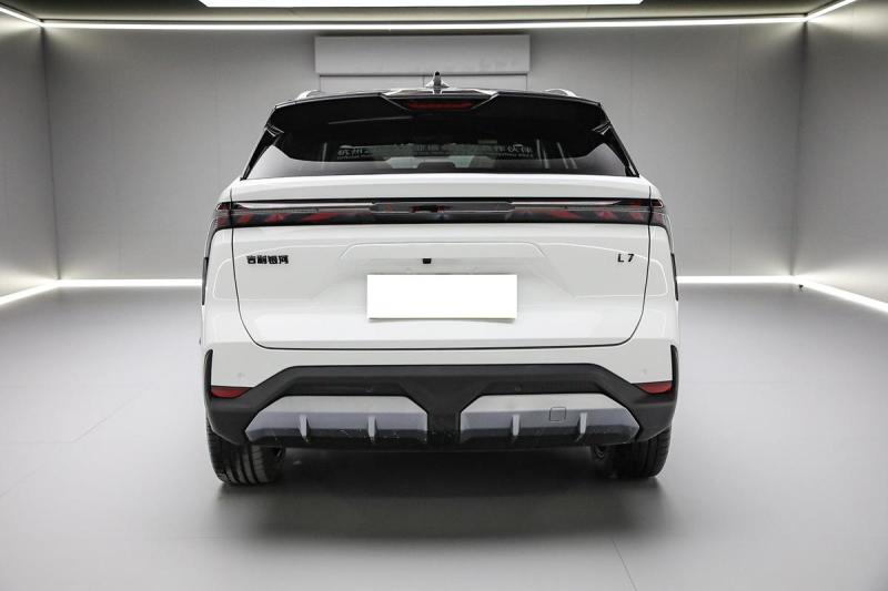 吉利银河L7实车曝光，续航1370km，产品力如何？_易车