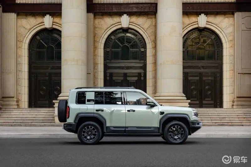 How the "Pleasant and Family-Friendly" BYD Fangchengbao Bao 5 Became My ...