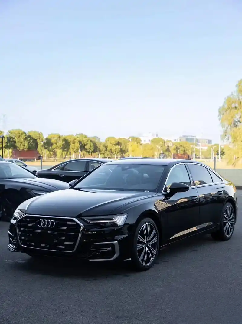 奥迪A6L搭载3.0T V6引擎，零百加速仅5.6秒！_易车